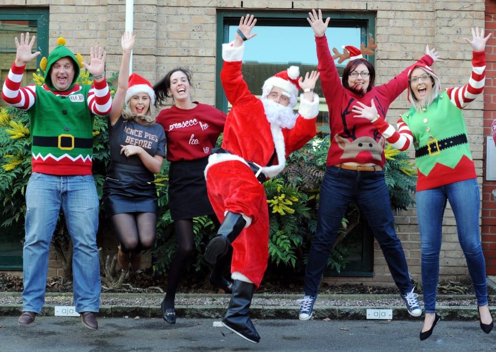 5 Free Festive Fun-Time Activities | WiseUp Team Building