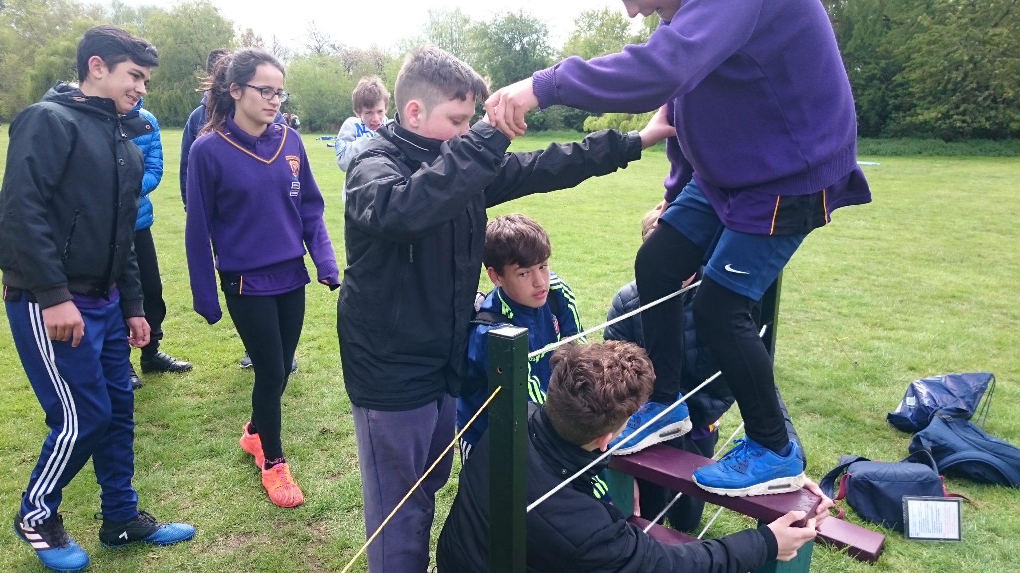 Gloucestershire School Team Building Activities | WiseUp Team Building