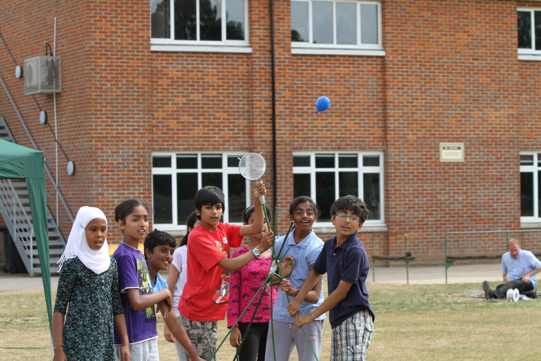 Catapult Building Challenge | WiseUp Team Building